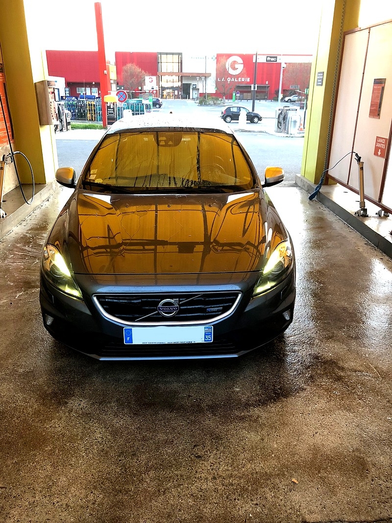 [VOLVO] V40 D3 Xénium Geartronic Pack R-Design de Julien_C29 ( Reprog )