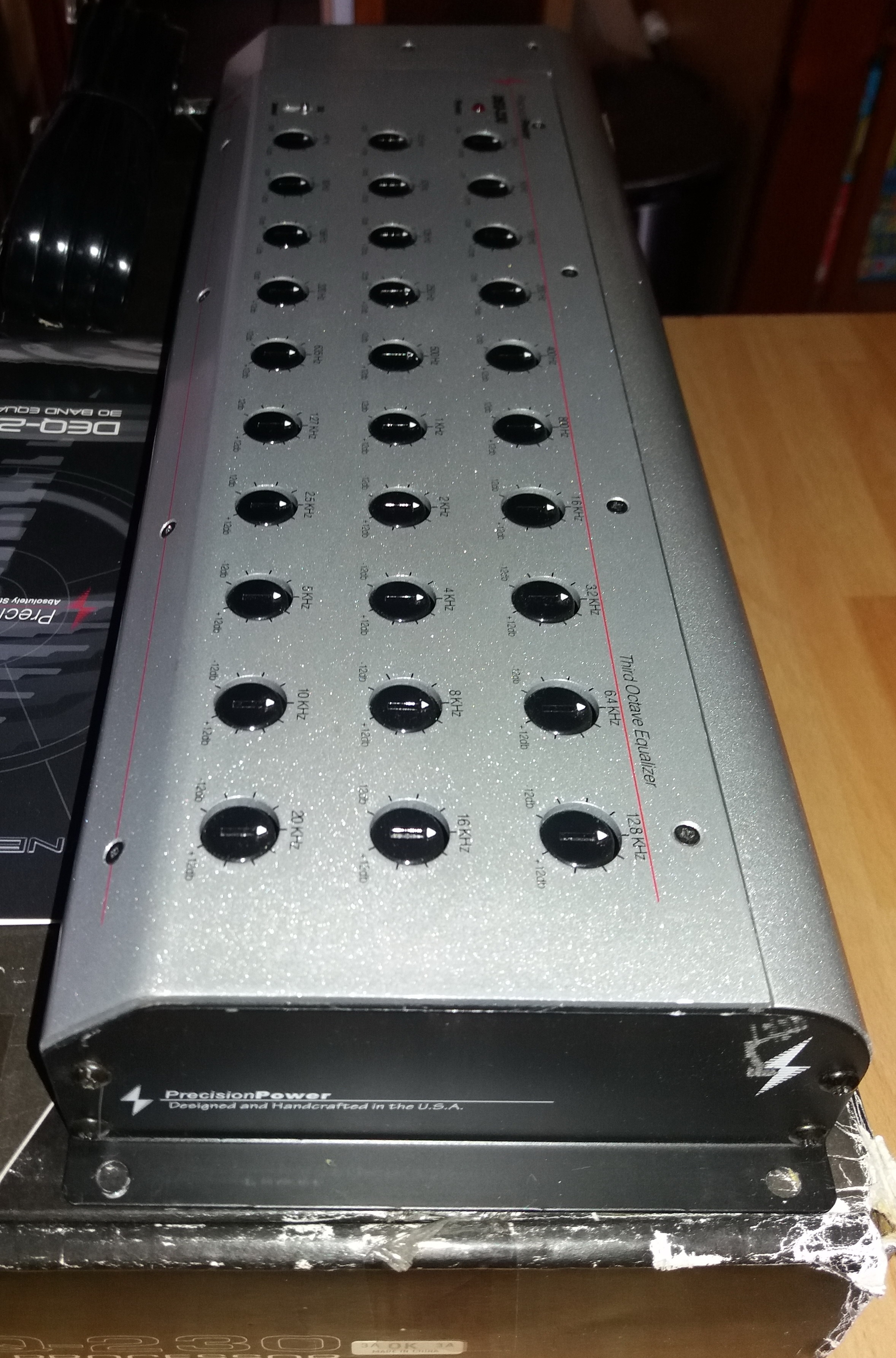 Egaliseur Précision Power PPI DEQ 230 - Autoson.fr